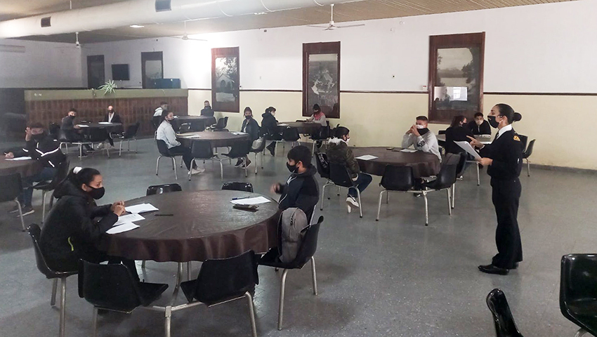 Orgullo cañadense: La historia de la Teniente de Fragata Psicóloga ...